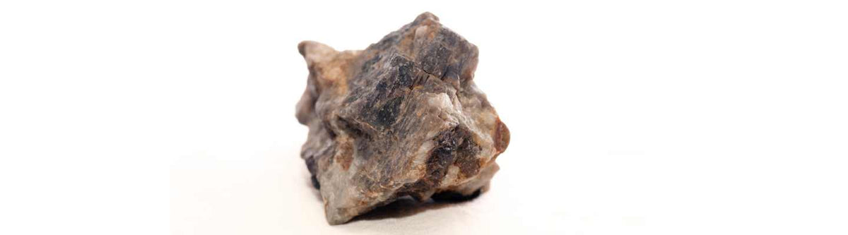 Scapolite Stone: Meaning, Healing Properties, Benefits, Uses